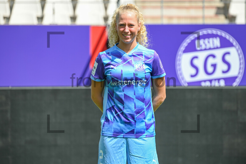 Julie Terlinden SGS Essen Saison 2025 / 2026 Photo